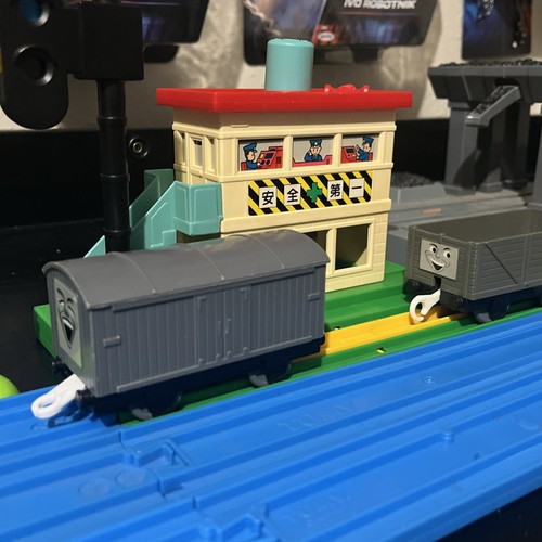 Thomas & Friends Trackmaster Plarail Classic Henry With Truck And Van ...