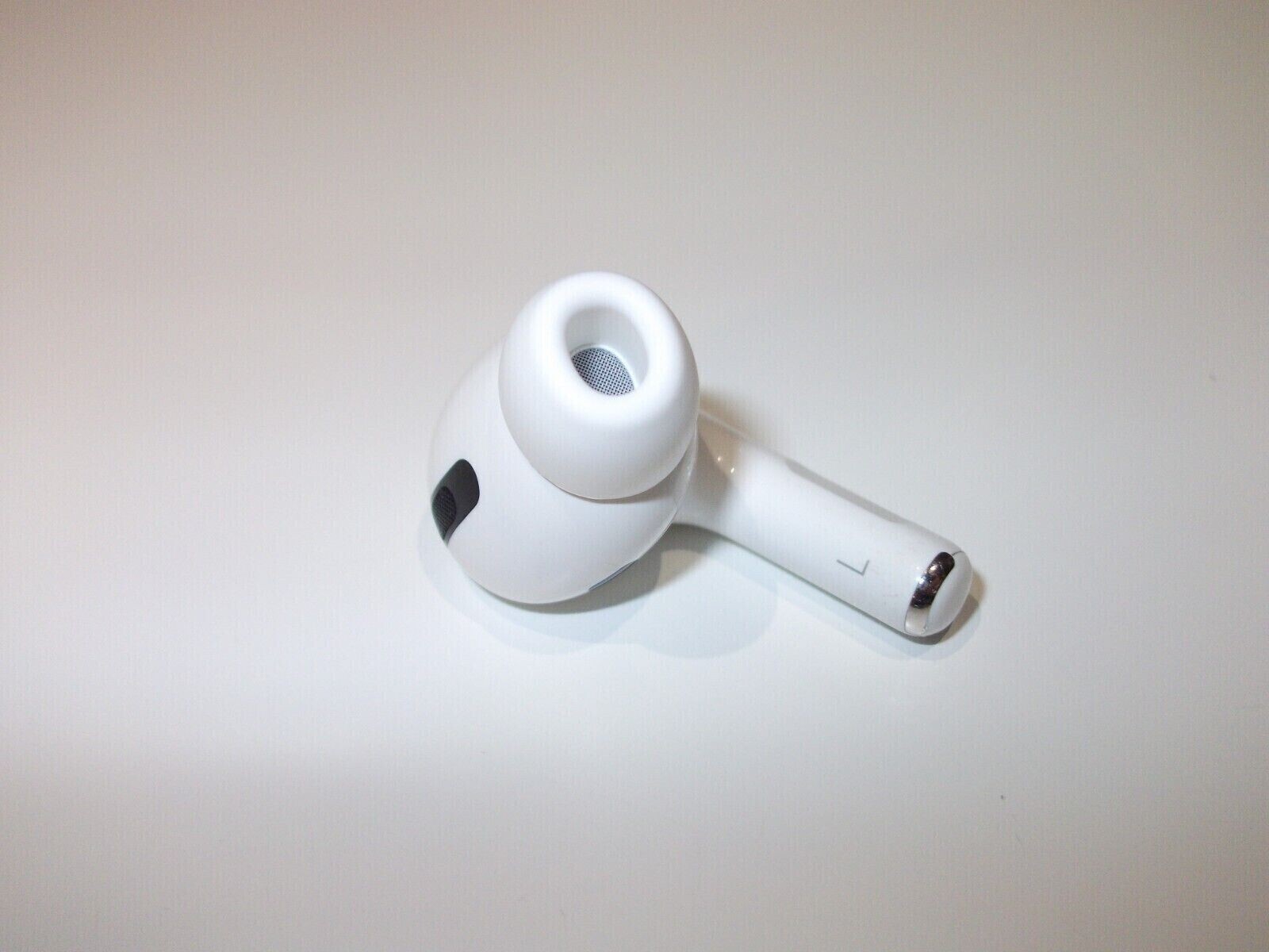 GENUINE Apple Airpods Pro 1st Gen. Replacement Left Ear Airpod Only ...