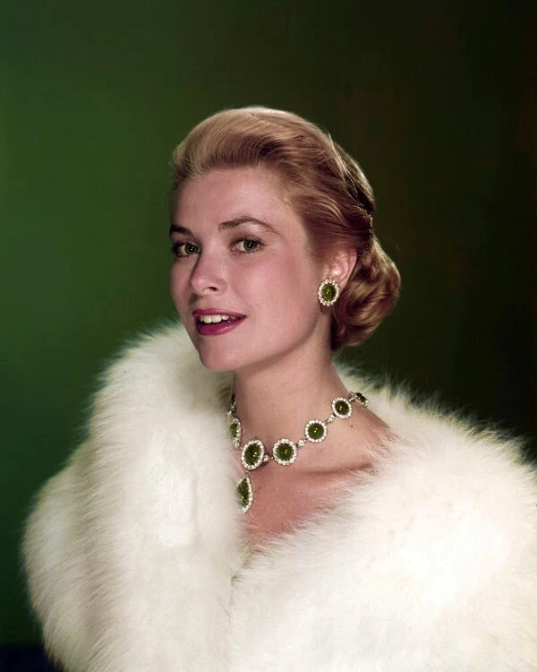 Grace Kelly Color