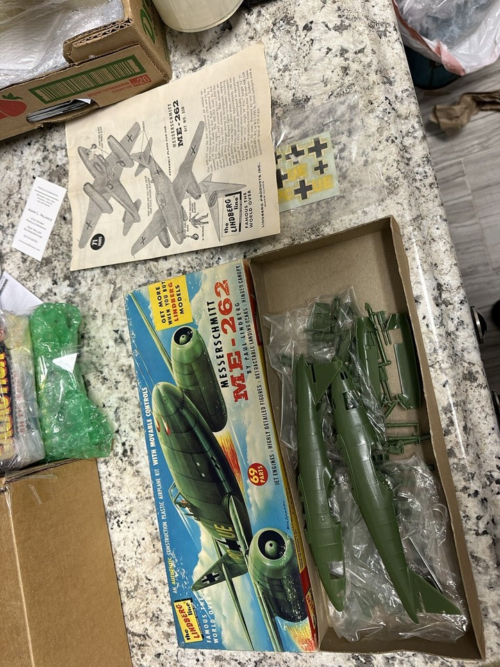 Lindberg #538-98 Messerschmitt Me-262 Model Kit Unused in box Gorgeous ...