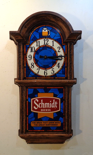 Vintage Schmidt Beer Lighted Clock Very Nice Condition Bar Man Cave ...
