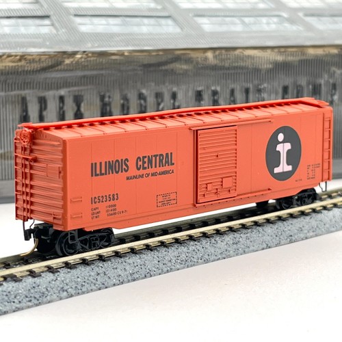 Micro-Trains N Scale 31030 Illinois Central 50ft Standard Boxcar IC ...