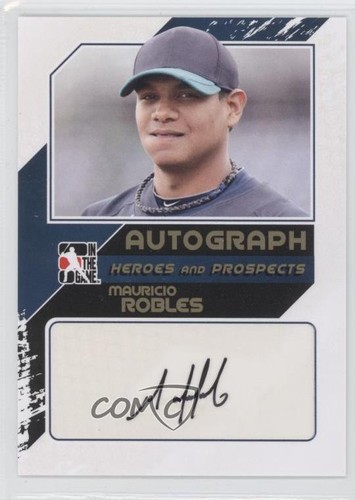 2011 ITG Heroes and Prospects Close Up Gold /10 Mauricio Robles #A-MR2 ...