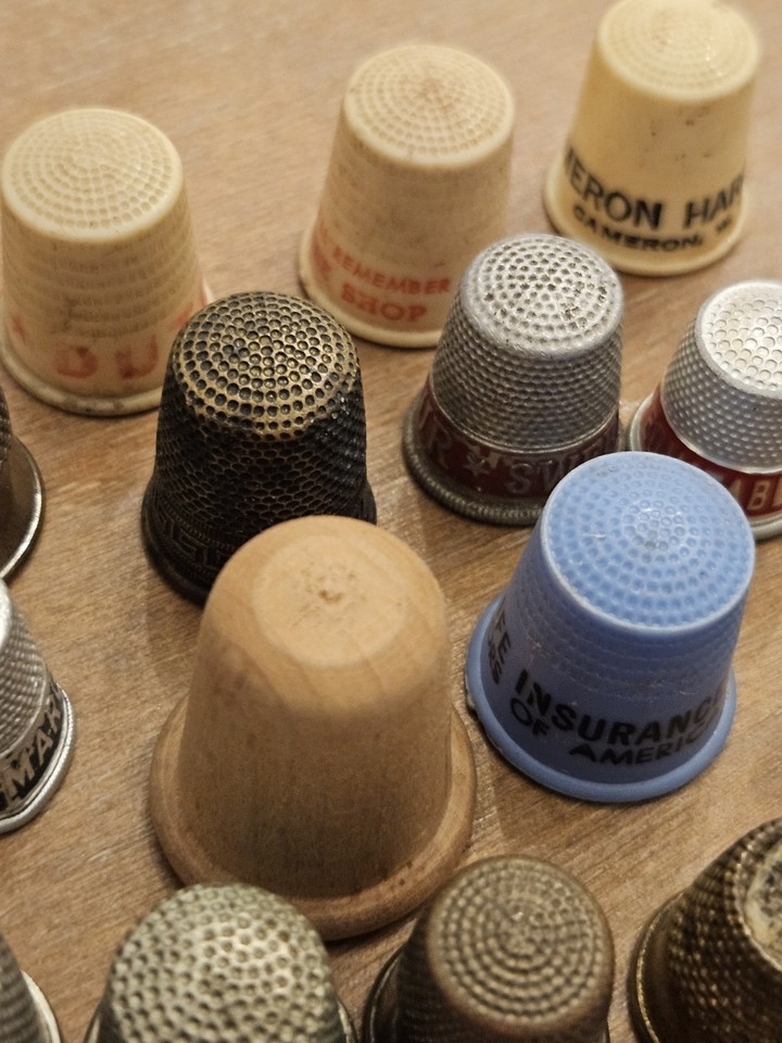Vintage Lot 24 Sewing THIMBLES Wood Brass Aluminum Ceramic Plastic USA ...