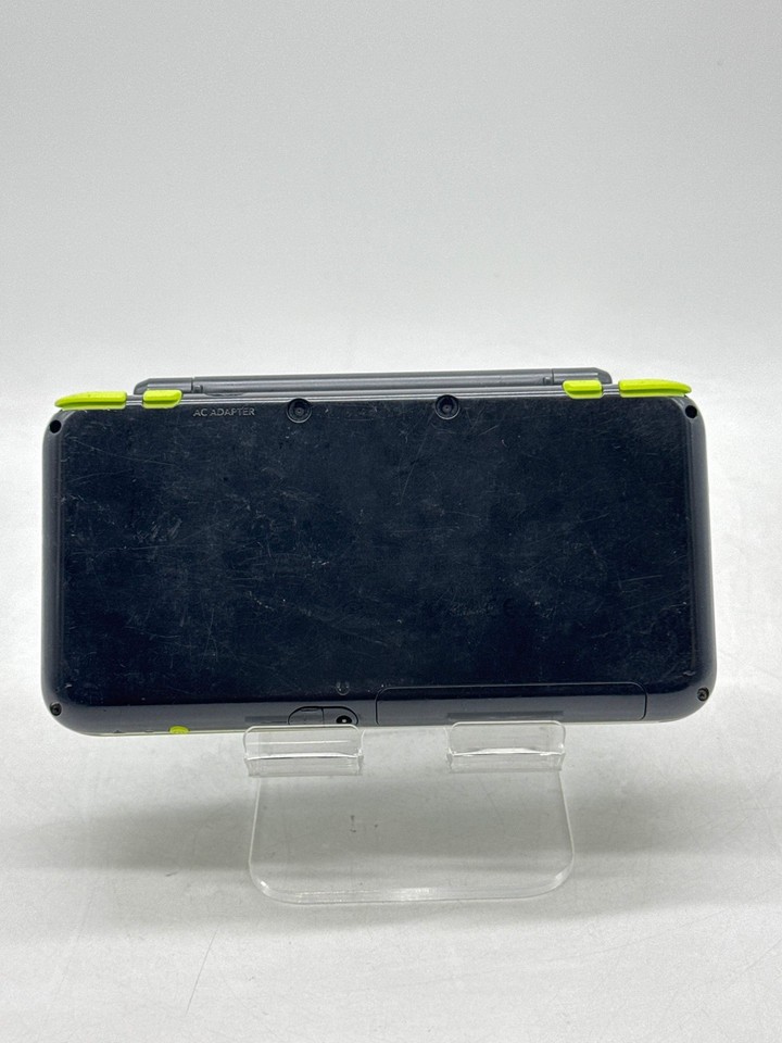 Nintendo New 2DS XL Black lime Handheld Video Game Console - Bad Top ...