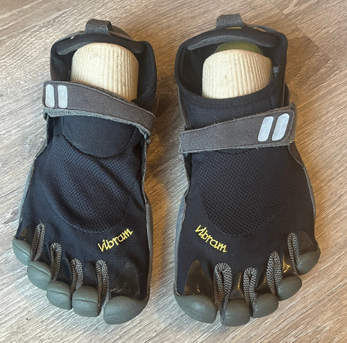 Vibram FiveFingers TrekSport Toe Shoes M4485 Black EU 42 Mens 9 Womens ...