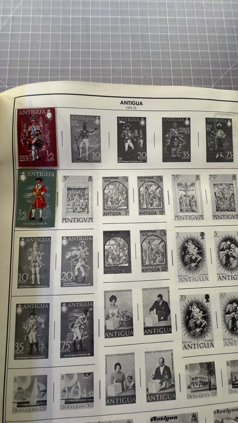 STATESMAN DELUXE VINTAGE STAMP BOOK ALBUM WITH 100'S OF STAMPS!!! 200 ...