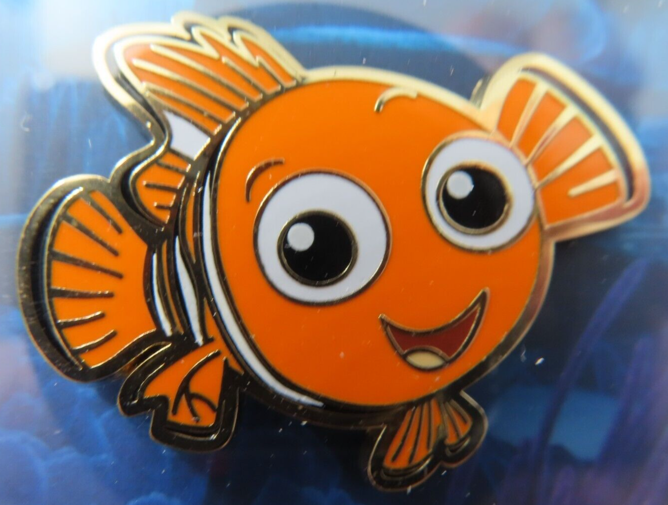 DISNEY+500+Limited+Edition+Finding+Nemo+Enamel+Pin+Set+Monogram for ...