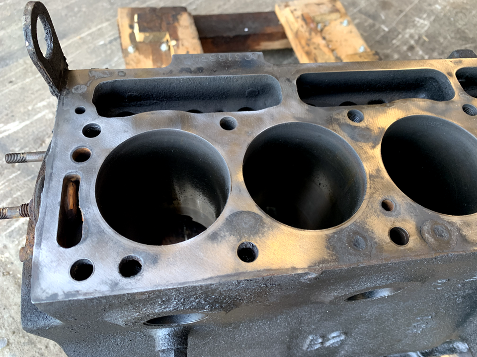 Triumph TR6 • Original Bare Engine Block. Stamped #CC31663HE. Used ...