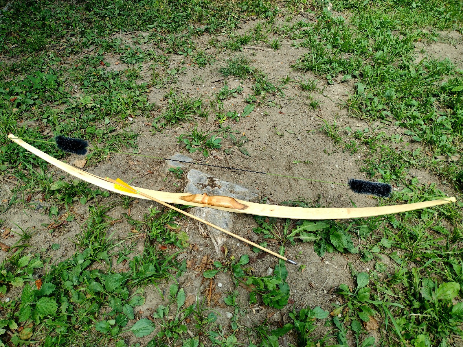 Maple Longbow Selfbow AMO 62in 37# @ 28" | eBay