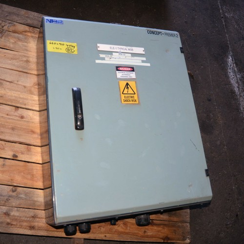 NHP Concept Premier Plus panel 160A switch 24 POLES distribution ...