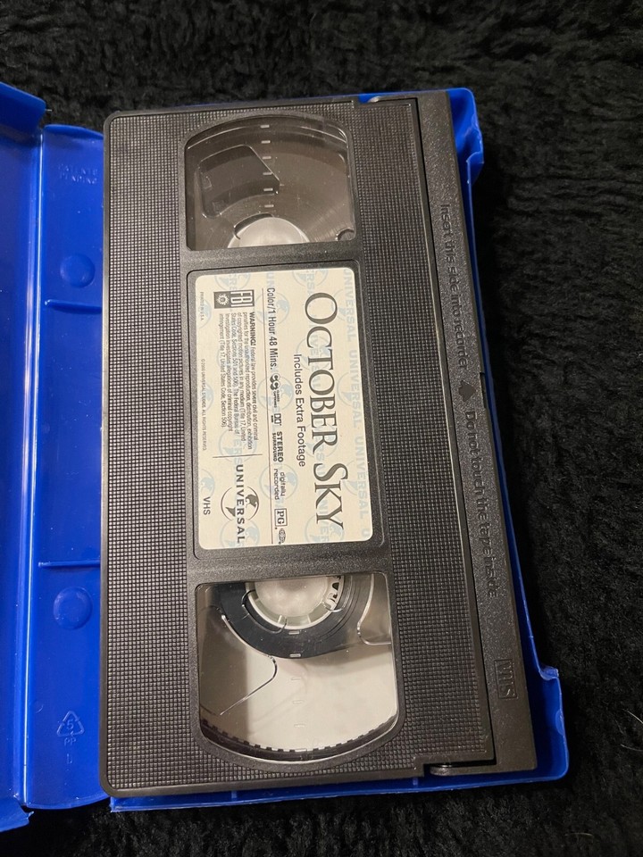 October Sky [VHS Tape] Clamshell Case - Jake Gyllenhaal ~ Laura Dern ...