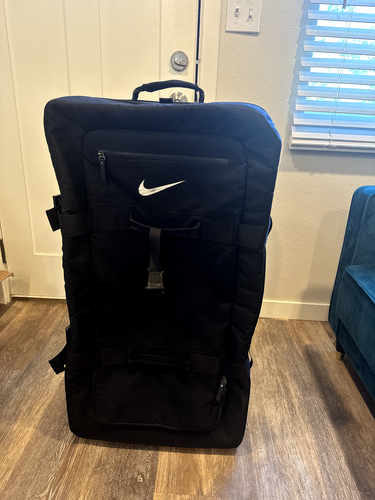 NIKE BRAND FIFTYONE49 Wheeled Bag - Cabin Roller - Suitcase - Luggage ...