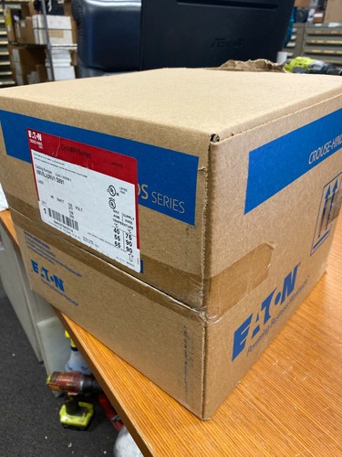 👀 NEW EATON CROUSE-HINDS CHAMP SERIES LED LUMINAIRE 40-46 WATT VMV5L ...