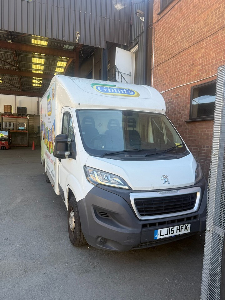Peugeot boxer luton box van low loader with single rear door. | eBay UK