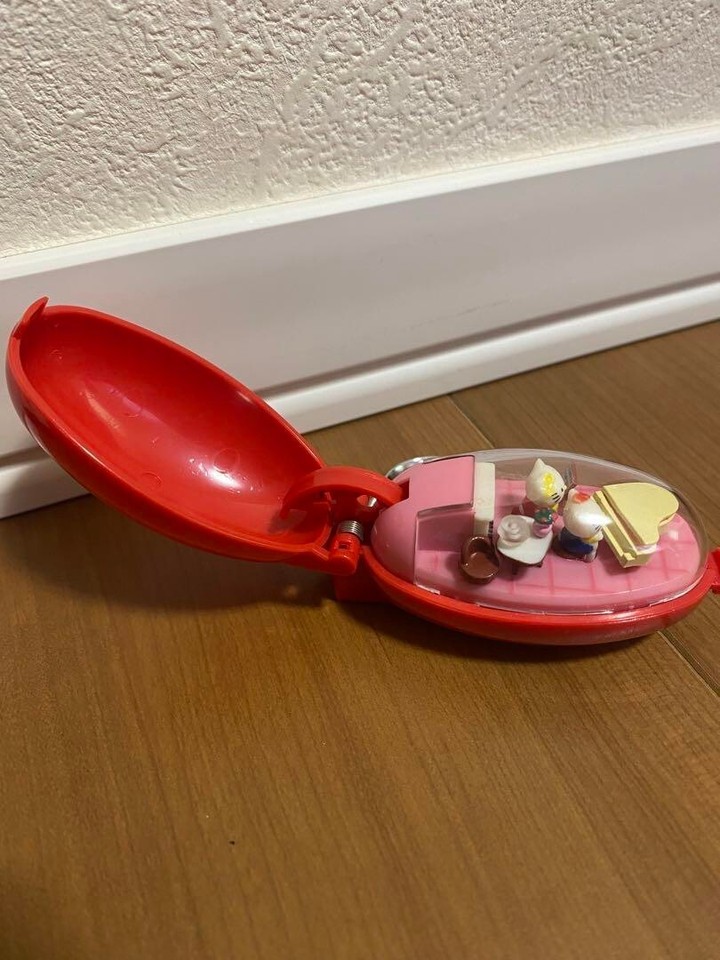 Sanrio Hello Kitty Kitty Mimmy Pocket Critter Vintage Red Takara From ...