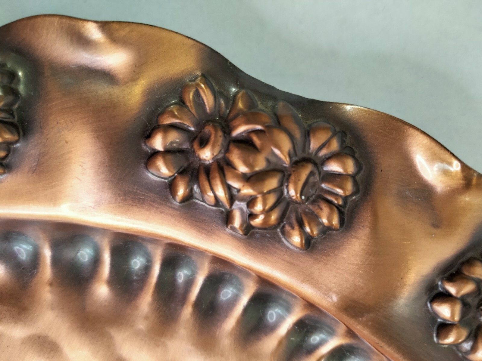 Gregorian Hammered Solid Copper Hanging Plate Tray Flowers Scalloped ...
