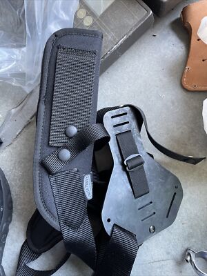 Uncle Mike's Sidekick Vertical Shoulder Holster w/Straps, RH, Size 5 ...