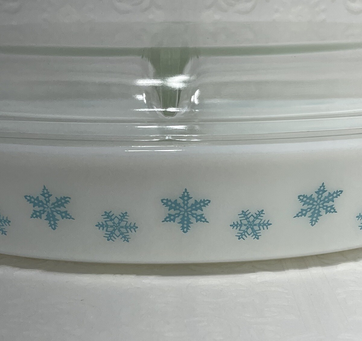 Pyrex Snowflake White Turquoise Divided Casserole Dish With Lid 1.5 Qt ...