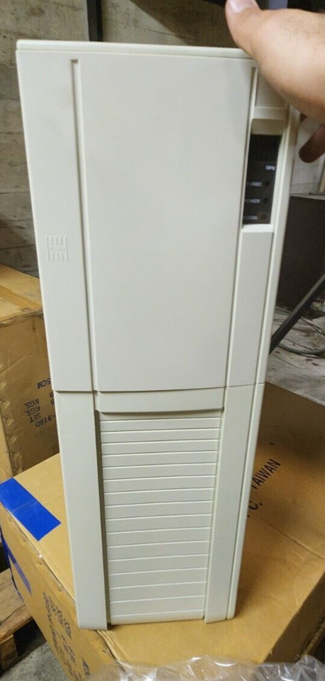 Vintage Retro PC Case Beige Computer Case AT Retro Tower White Wheels ...