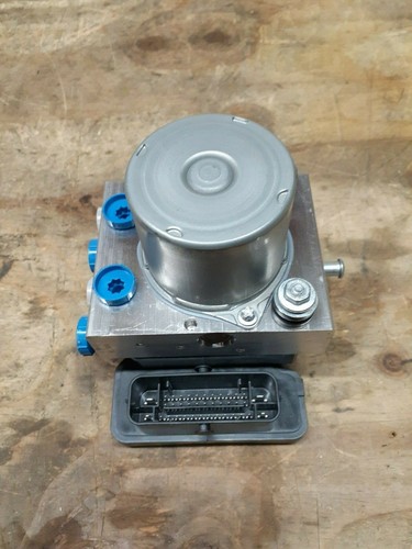 2017-2020 TESLA MODEL 3 ABS ANTI LOCK BRAKE PUMP HCU MODULE W/ BRACKET ...