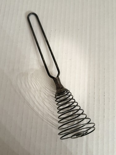 Antique Vintage Wire Wisk Whisk Coil Metal Egg Beater Mixer Kitchen ...
