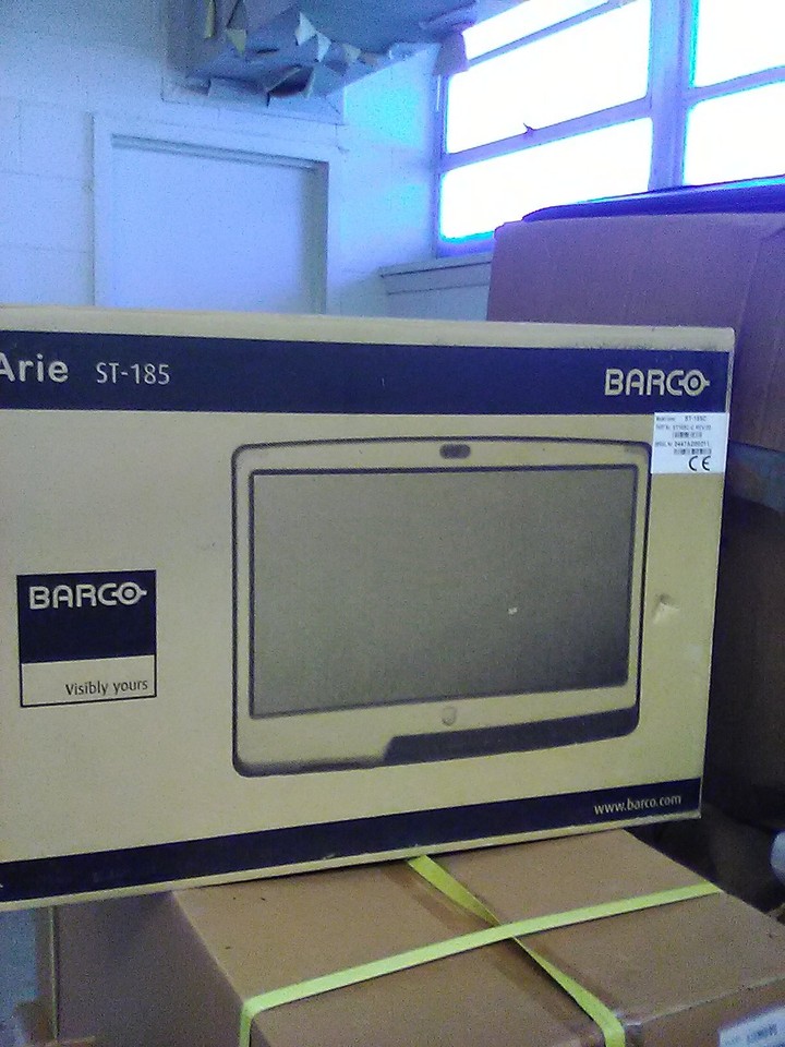 Barco Arie ST-185C Smart Terminal for Patient Bedside Touch Screen ...