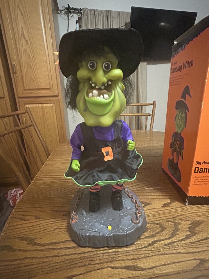 Vtg Gemmy Halloween Dancing Witch Big Head 17" Animated Sings “I Want ...