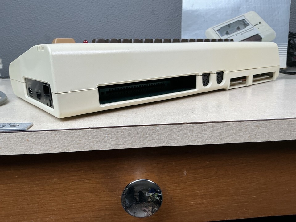 Vintage Commodore VIC-20 w/ C2N Cassette Unit Datasette Tape Drive Lot ...