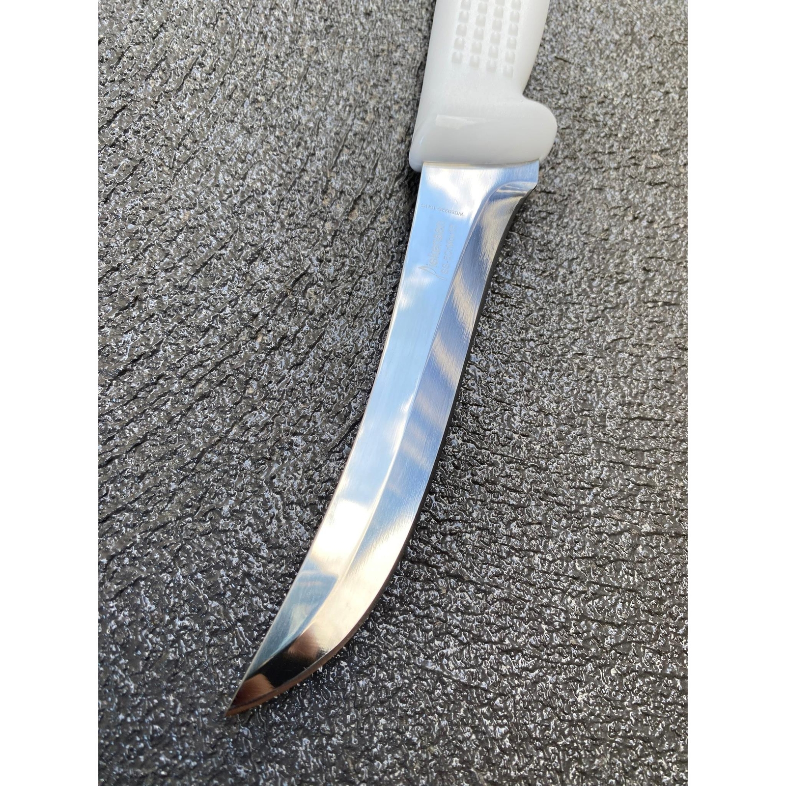 Diekensen Curved Narrow Stiff Boning Butchers Knife 5'' Narrow Blade ...
