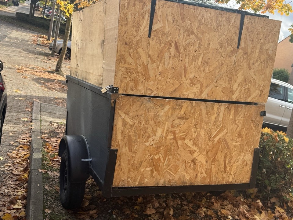 Small Box Trailer 2 Axle | eBay UK