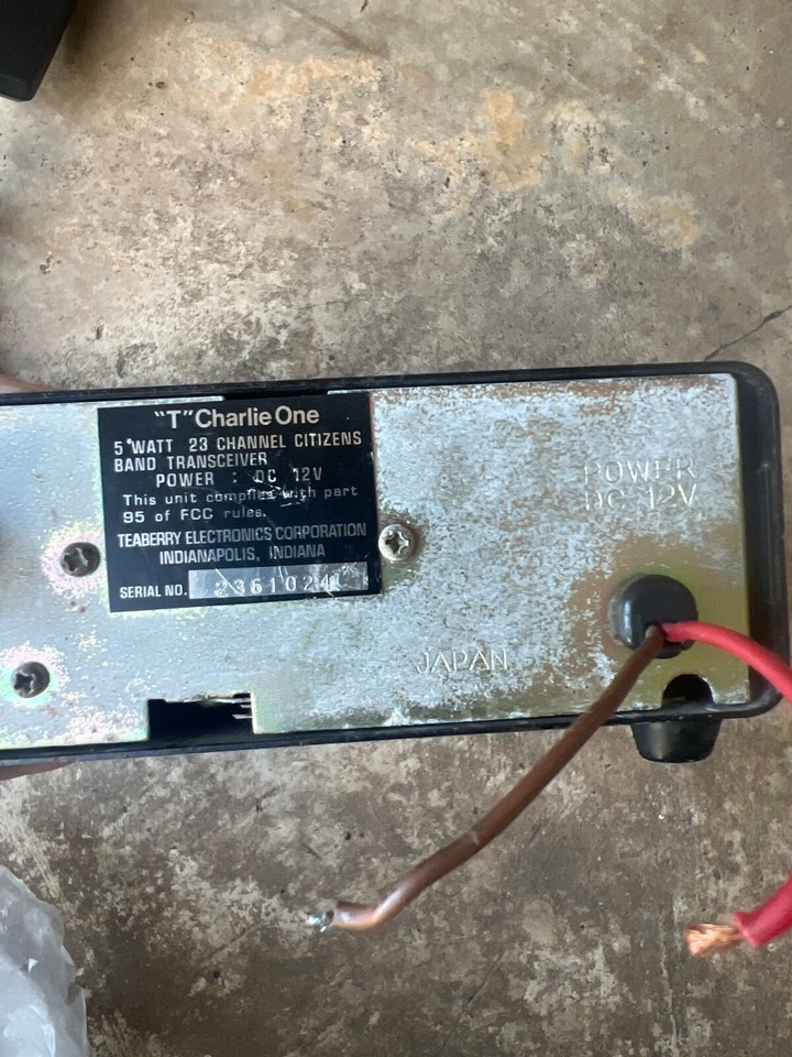 Teaberry's Mighty "T" CB Transceiver Microphone Speaker Radio 5 Watt 23 ...