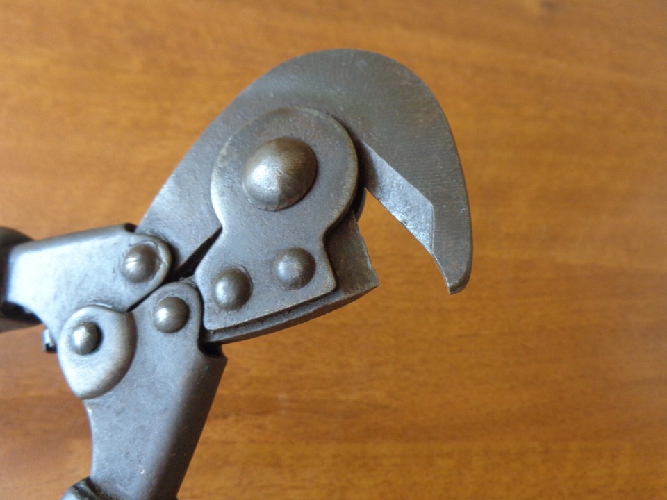 RARE WW2 WWII H.K. PORTER US BARBED WIRE CUTTERS TYPE “PARROT BEAK ...
