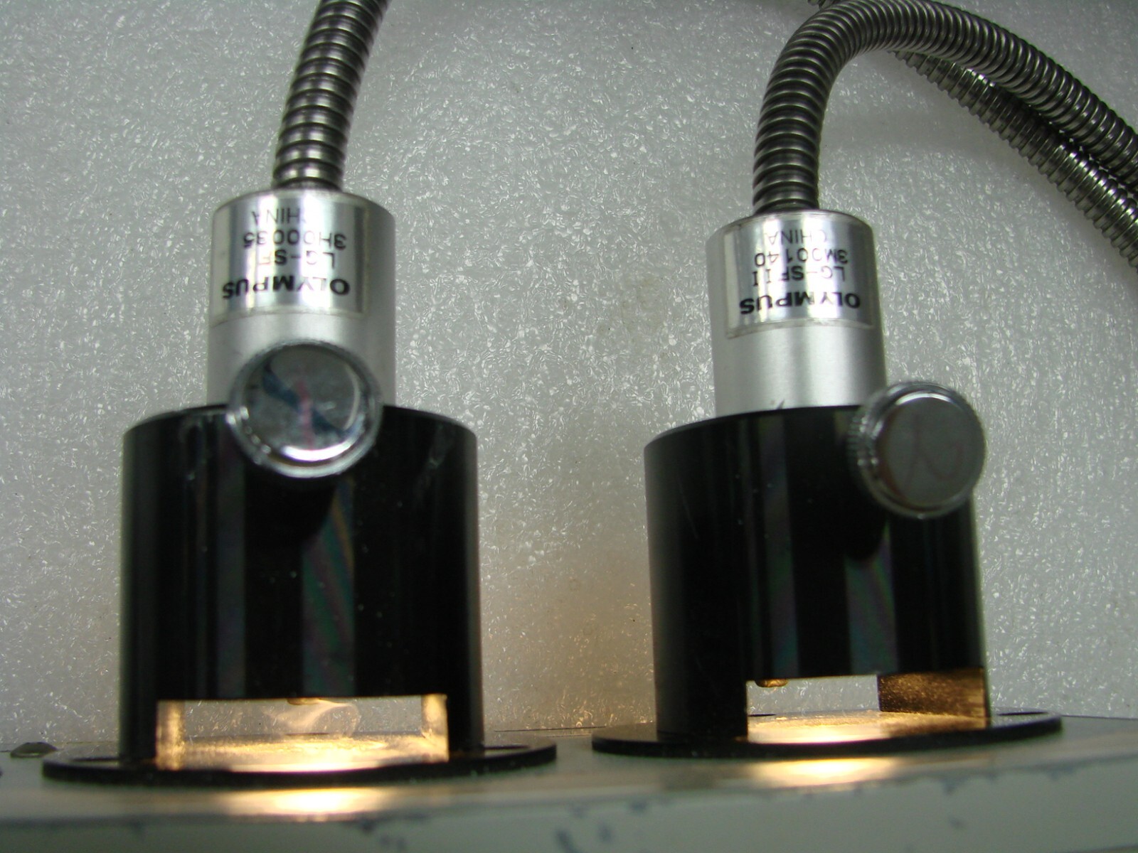 OLYMPUS MM6-LS22 Light Source with LG-SFII & LG-SF Fiber Light Guide ...