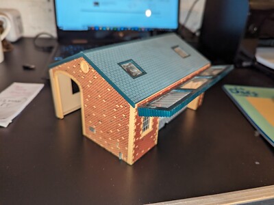 OO Gauge Hornby R506 Goods Shed Quick Fit Series unboxed ready built | eBay