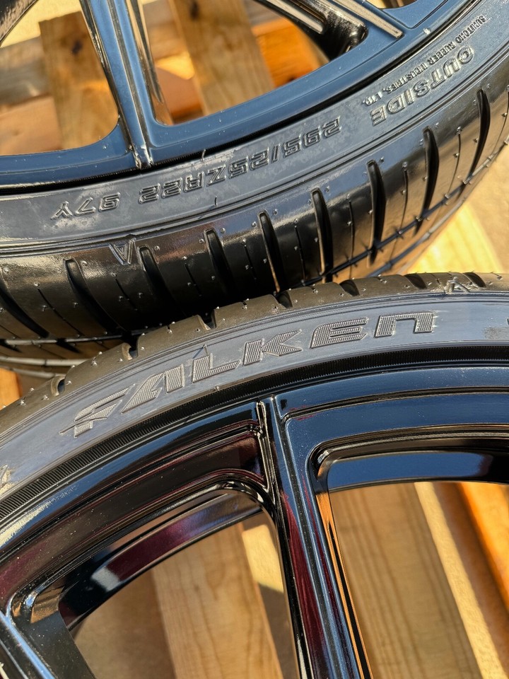 22" Inch Vossen HF4-T Gloss Black Staggered Wheels 22x10.5 22x.9 | eBay