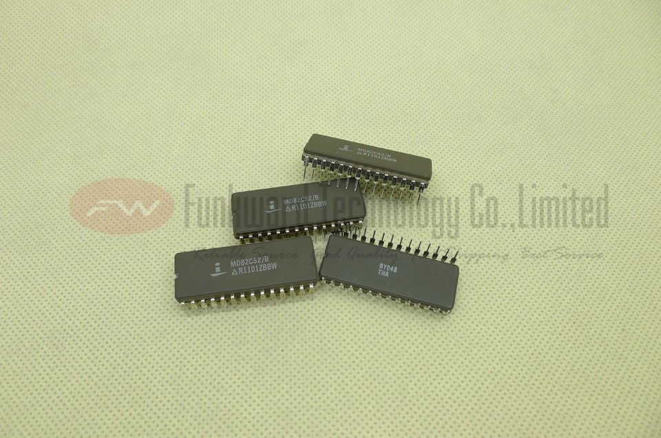 Intersil MD82C52/B MD82C52B CMOS Serial Controller Interface CDIP x 1pc ...