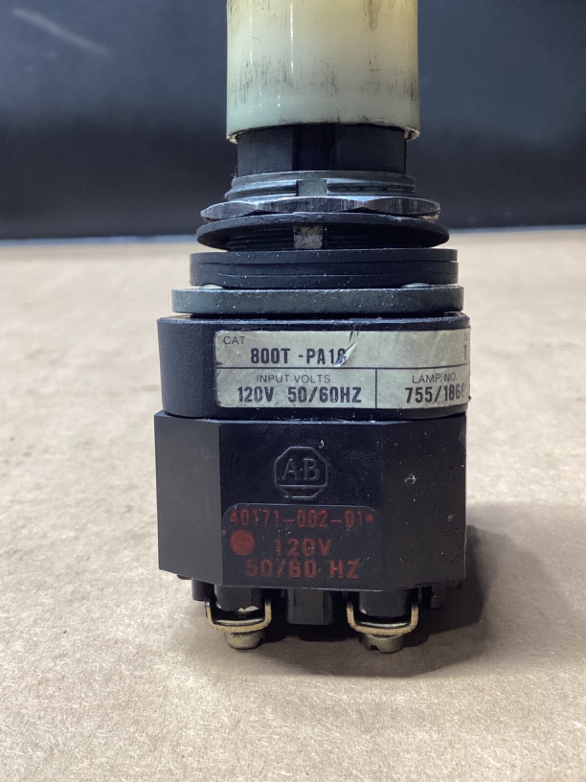 Allen Bradley 800T-PA16 Push-To-Test Pilot Light 120V White #124L75 | eBay