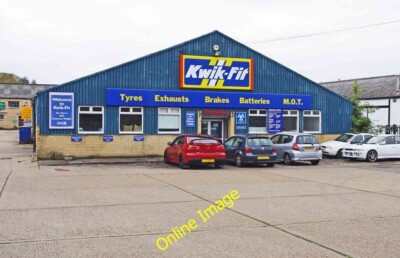 Photo 6x4 Kwik-Fit, Vincent Lane, Dorking The local branch of this ...