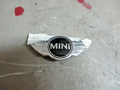 Mini Emblem MINI COOPER S CLUBMAN 08 09 10 11 12 | eBay