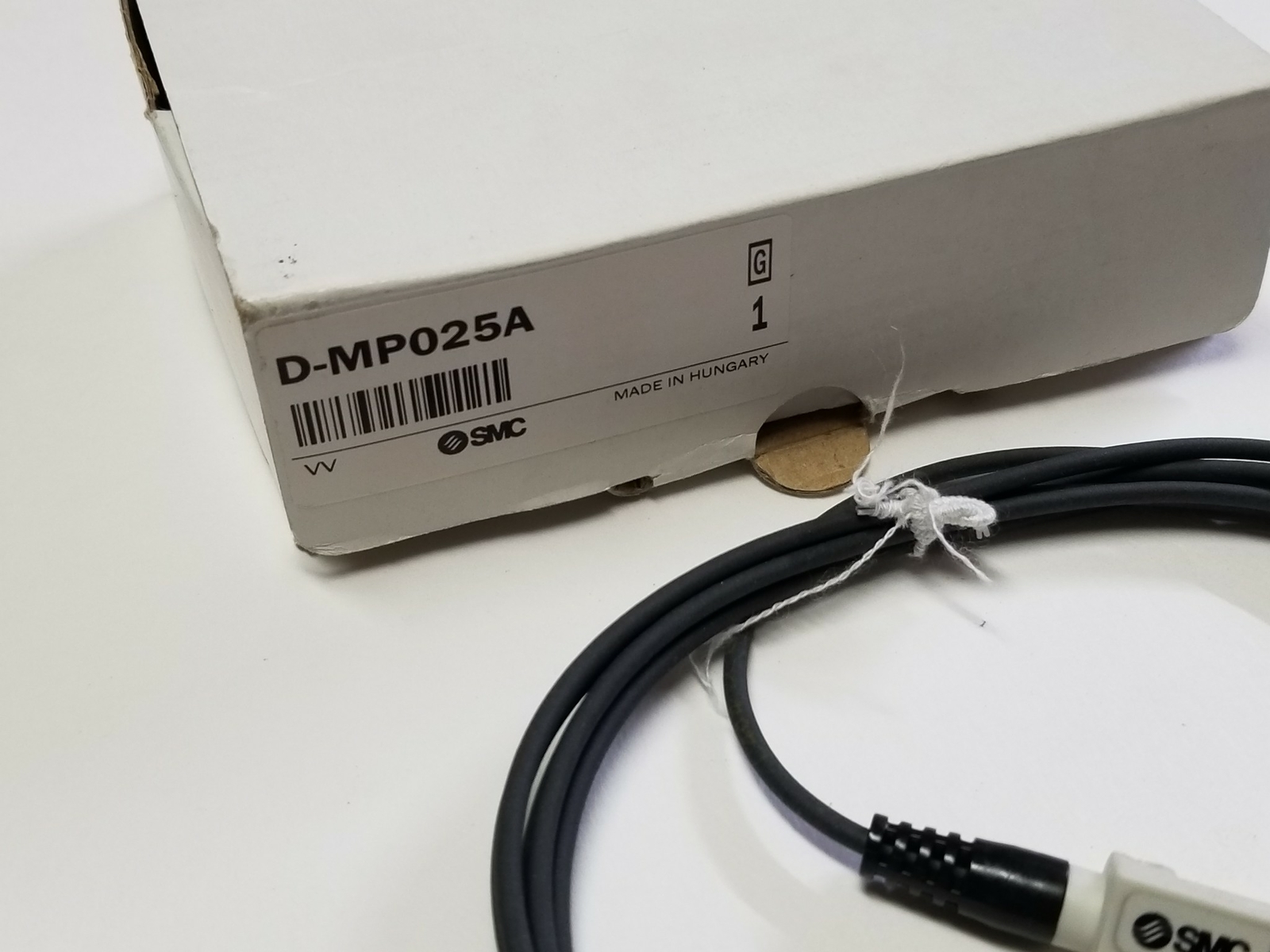 SMC D-MP025A IO-Link 25mm Range 4-Wire 2M Cable Cylinder Sensor | eBay