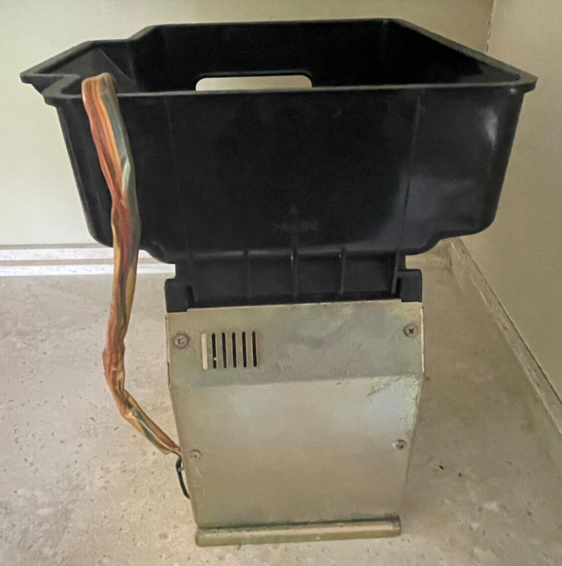 Pachislo Slot Machine Hopper U-HPB-B29 - Replaces RH1 / RH2 for Yamasa ...