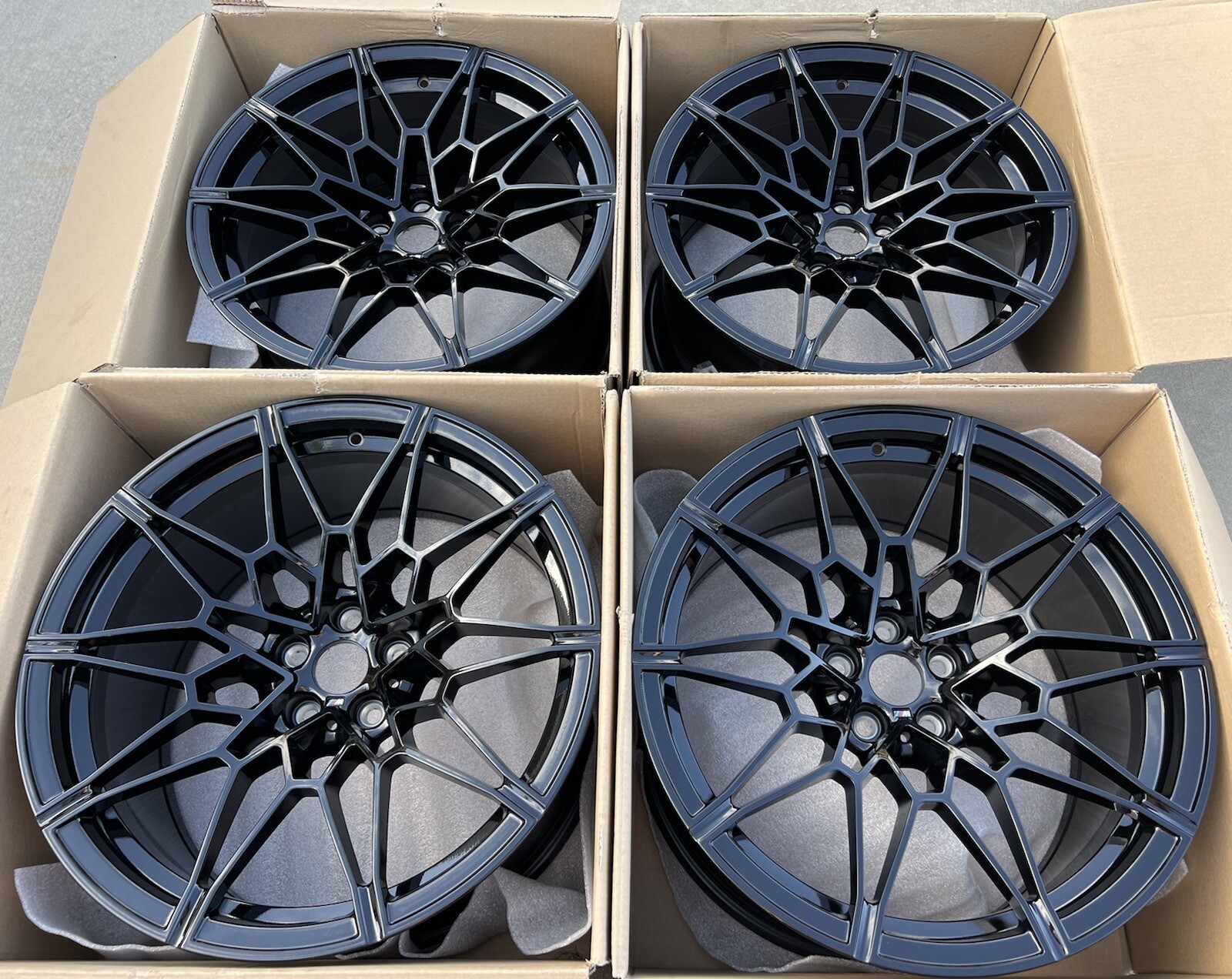 Set of FOUR BRAND NEW GENUINE OEM BMW G80 M3 G82 G83 M4 Black 826M ...