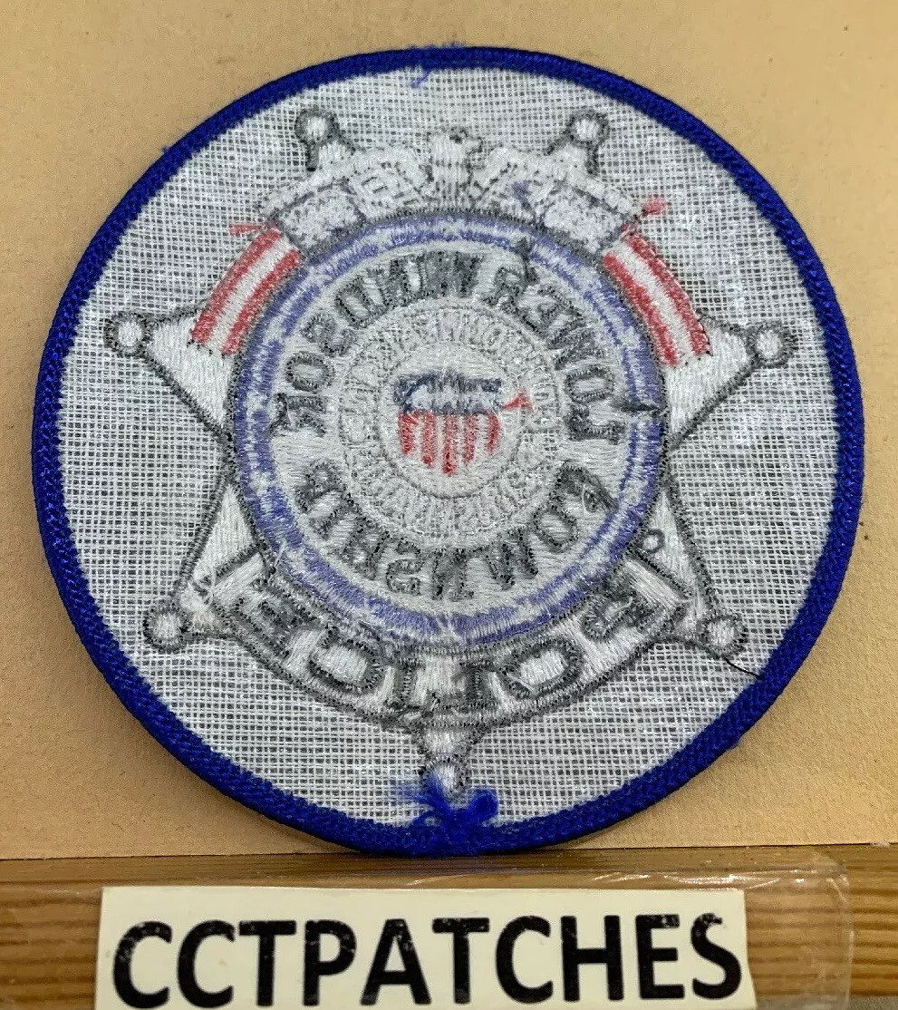 LOWER WINDSOR TOWNSHIP, PENNSYLVANIA POLICE BLUE BORDER SHOULDER PATCH ...
