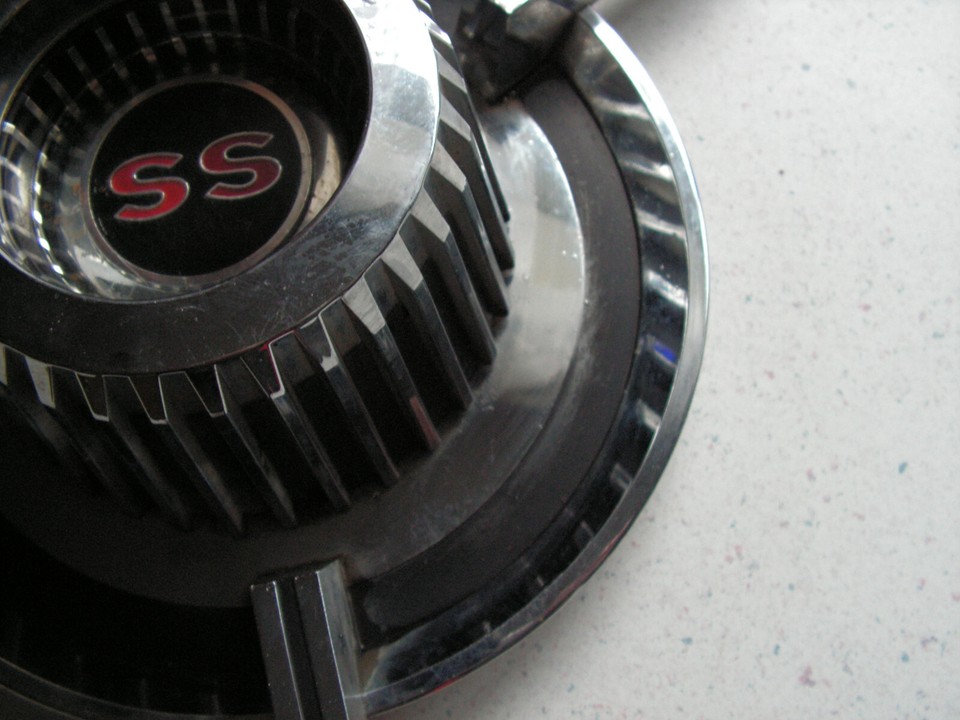 1964 Chevy Center cap Chevelle Malibu SS WHEEL COVER Original GM Impala ...