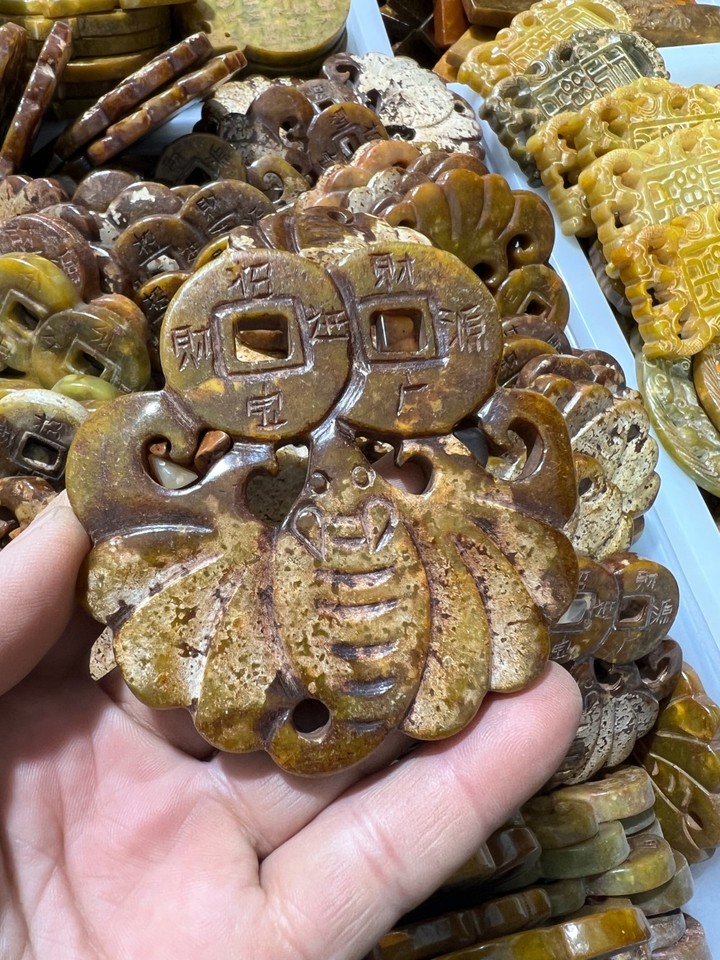 50PCS Old Hongshan Culture Jade Hand-Carved fengshui wealth Bat Amulet ...