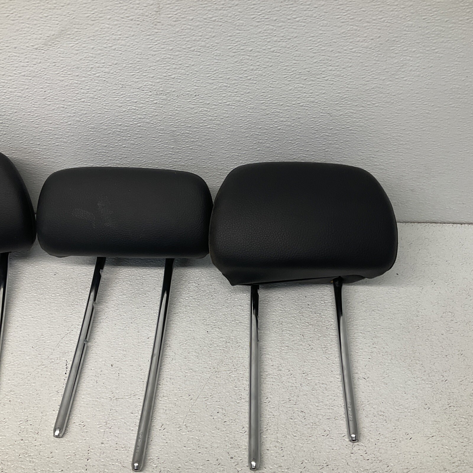 2008-2014 Mercedes W204 C300 Rear Seat Headrest Head Rest 3-Set Black ...