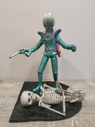 RARE...Custom One Of A Kind Mars Attacks Piece. Martian/ Alien/ Laser ...