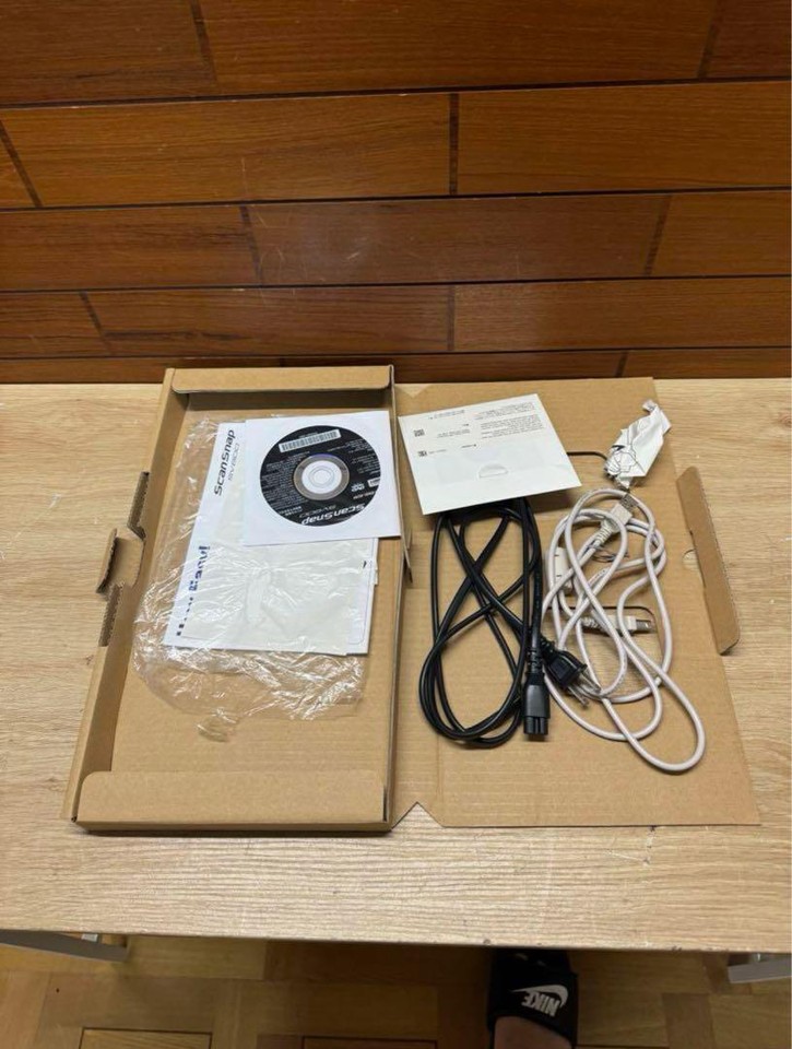 Fujitsu ScanSnap SV600 Overhead Scanner for Photos Books Documents A3 ...