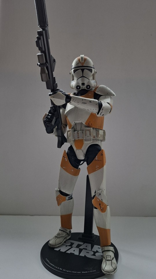 Sideshow Star Wars Clone Trooper 212th Attack Battalion 1/6th Scale ...